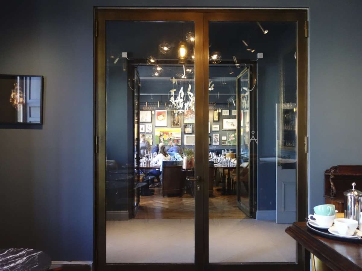 Top 9 Door Types For Commercial Kitchens | Vallisco