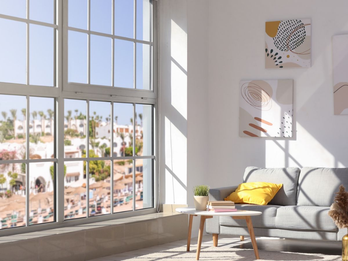 Hurricane Windows Vs Impact Windows: What's The Difference? | Vallisco